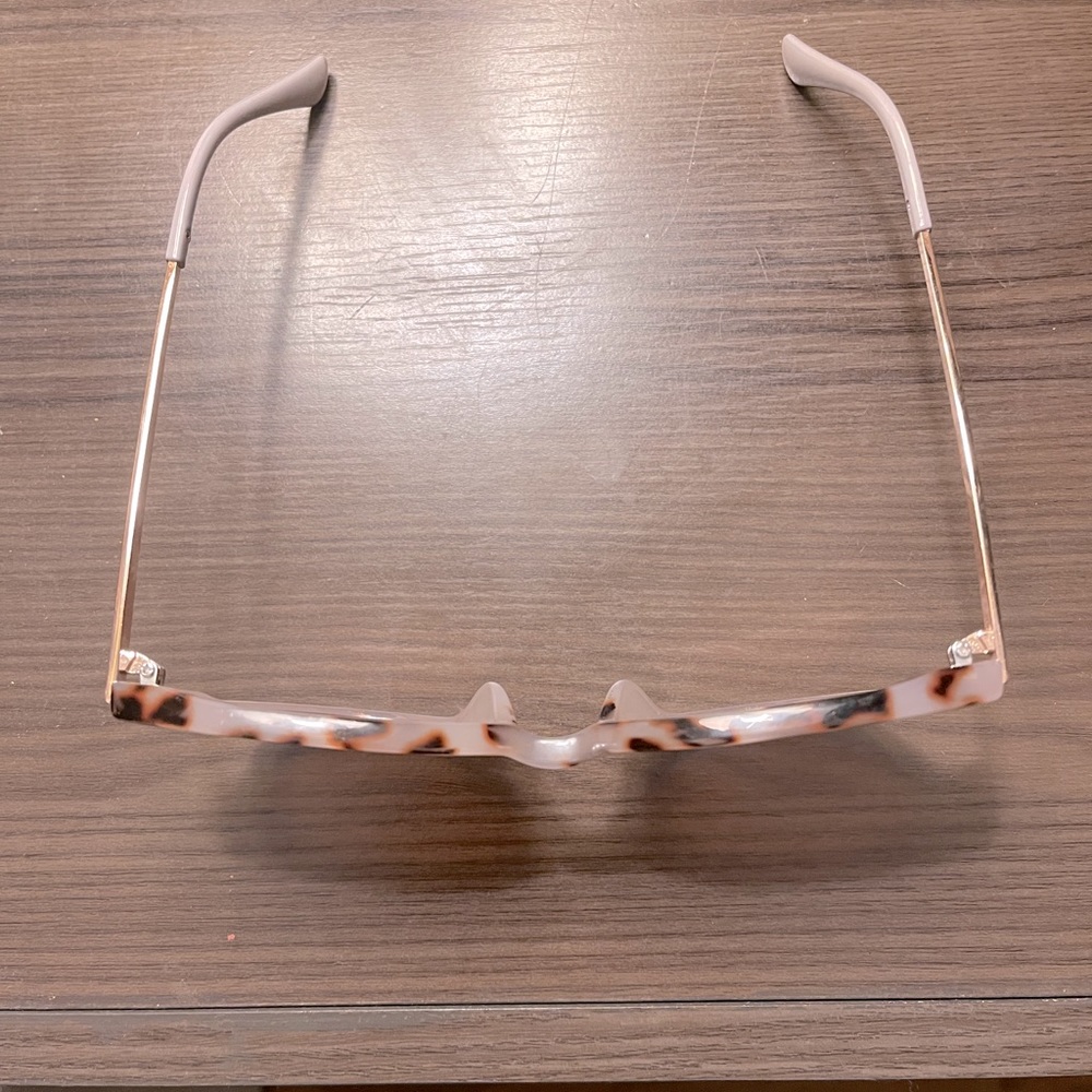 Tortoise Shell/Blush Pink Sunglasses - Gem